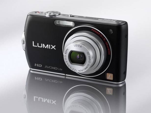 Panasonic Lumix FX70: Wide angle wizardry