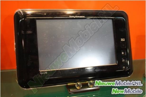 Sony Ericsson 4G tablet prototype gives us a tasteful glimpse
