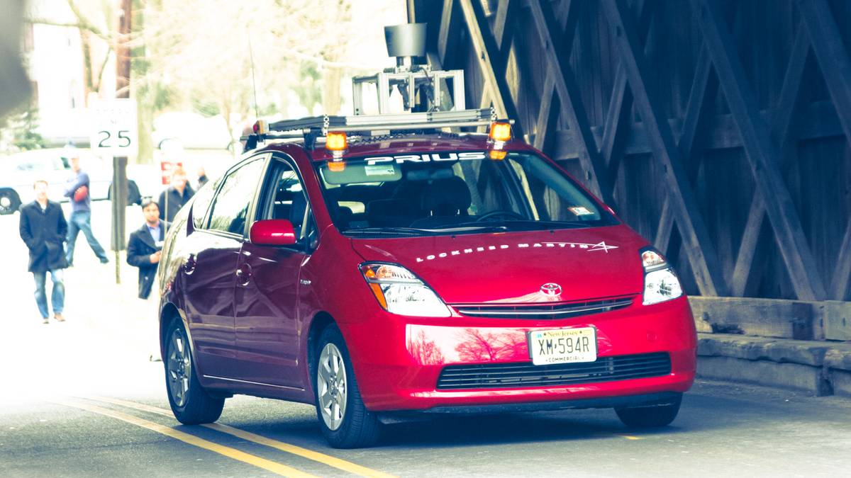 UK to test driverless cars on roads by end of the year