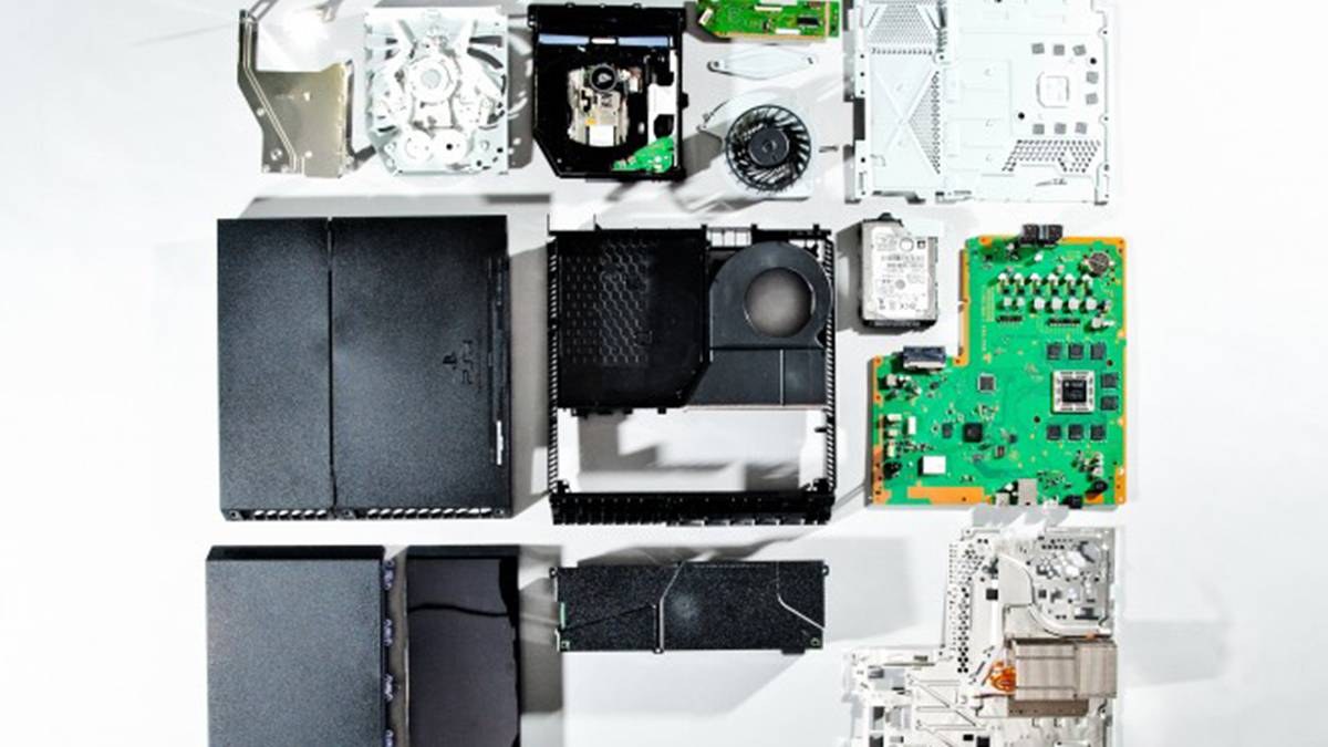 See inside the PS4: Teardown shows off new x86 chip and internal power ...