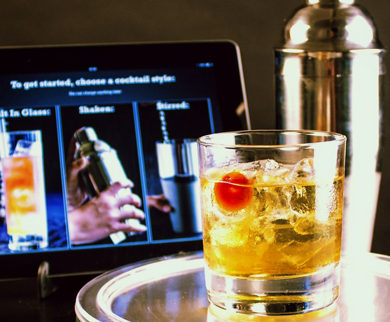 Use your phone to make the perfect cocktail every time, app and scales ...