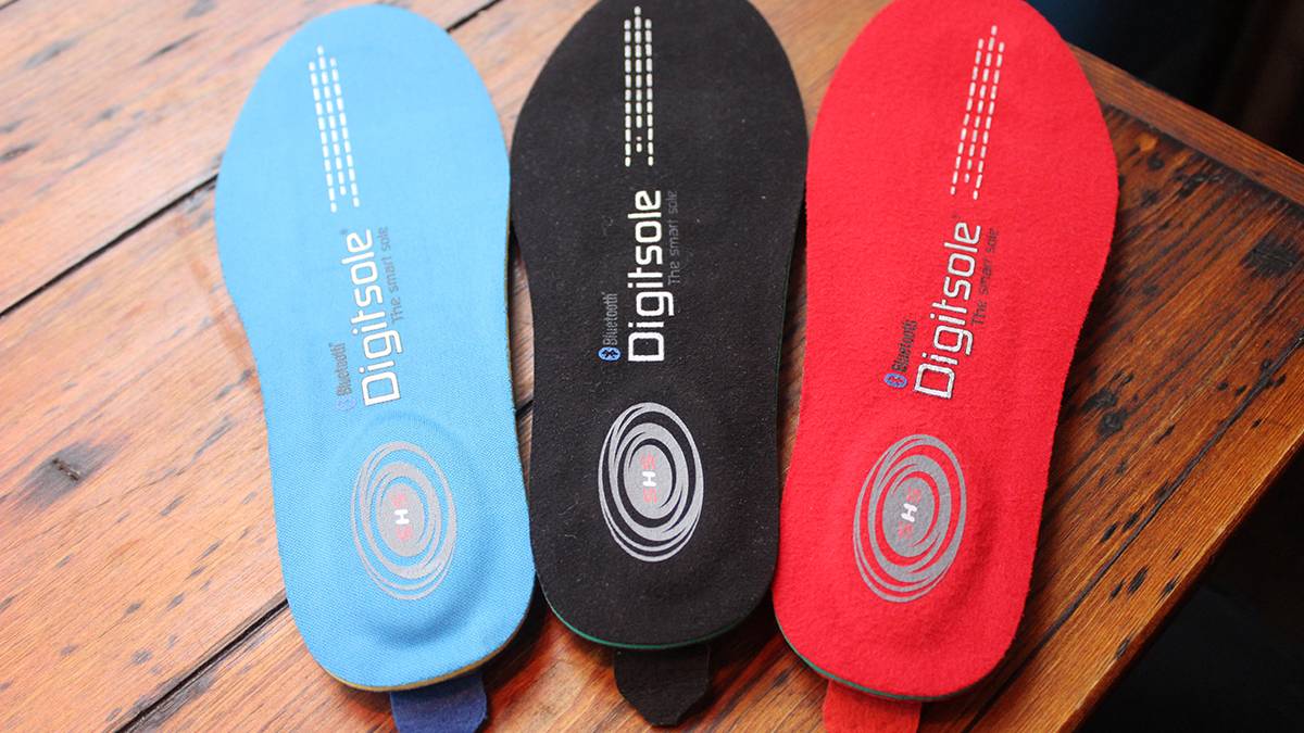 Digitsole heats your feet, tracks steps and connects to your mobile ...