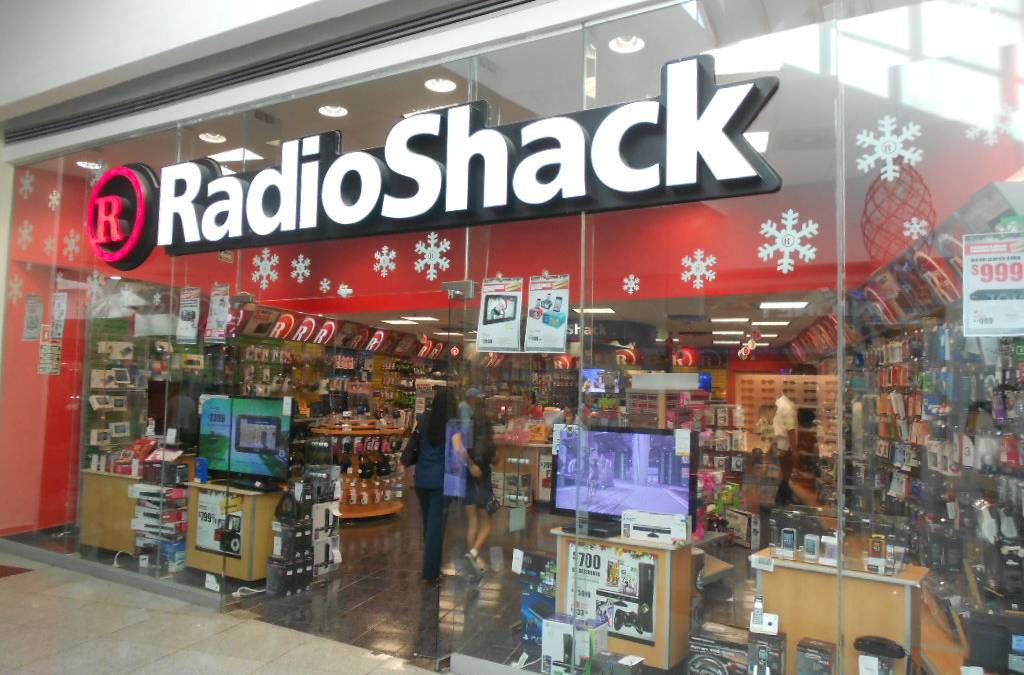 Amazon now wants some RadioShack stores in latest attempt to go physical