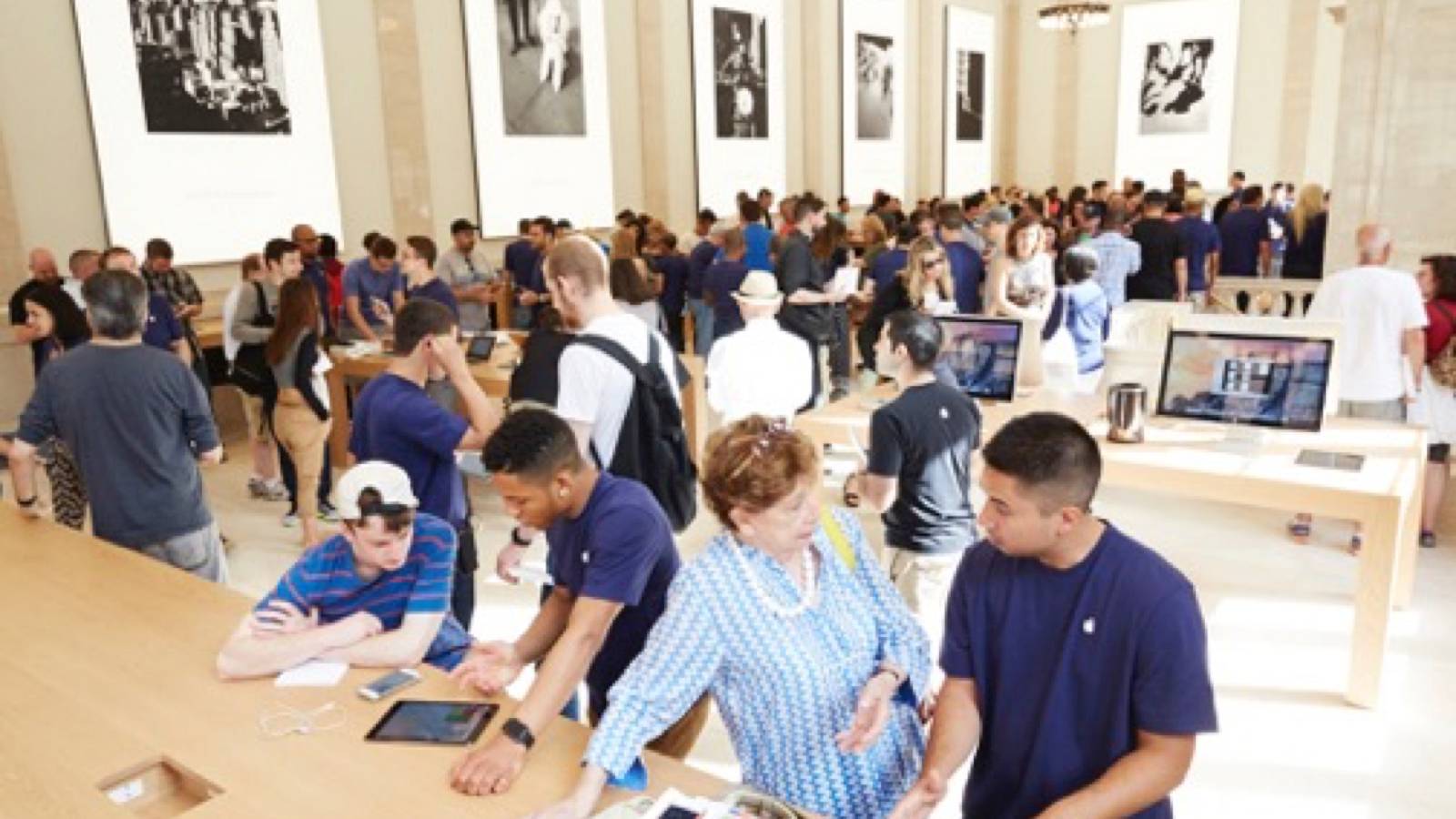 Apple's latest store features a bank vault so you can try on the Apple ...