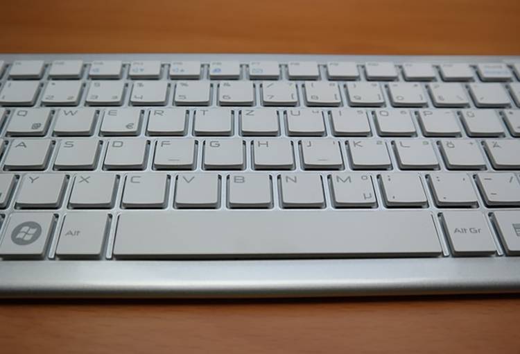 52 best tech life hacks ever