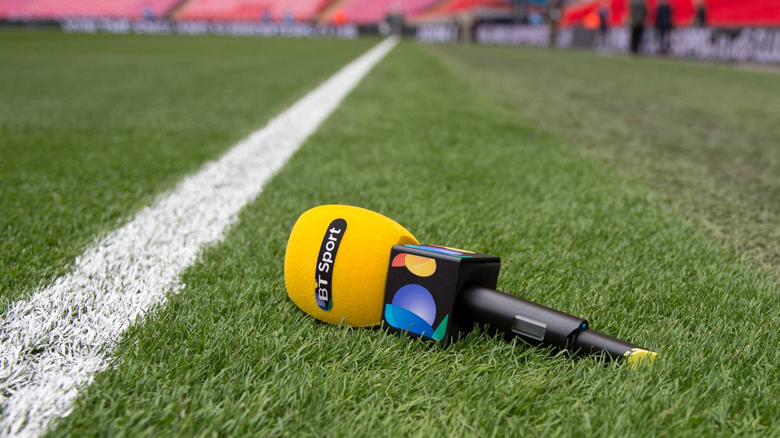 Football in 4K and Dolby Atmos, is there anything better? Our verdict