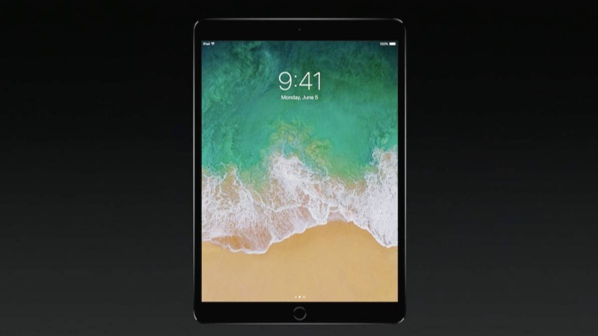 Apple introduces a new iPad Pro with a larger 10.5-inch screen
