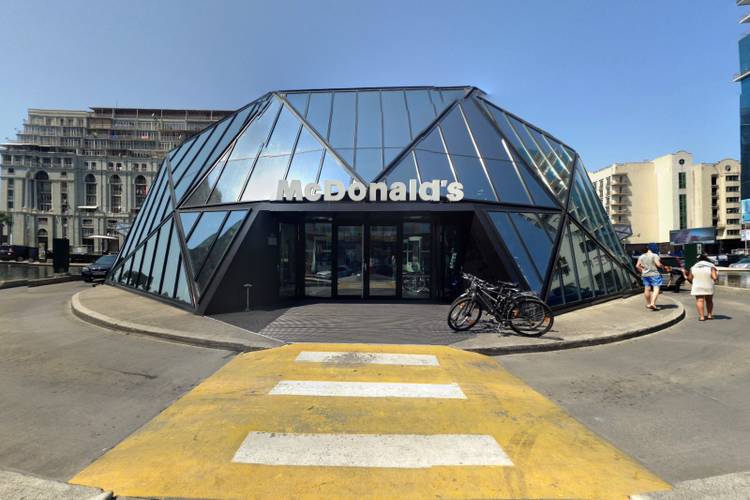 45 brilliant photos from around the world captured by Street View
