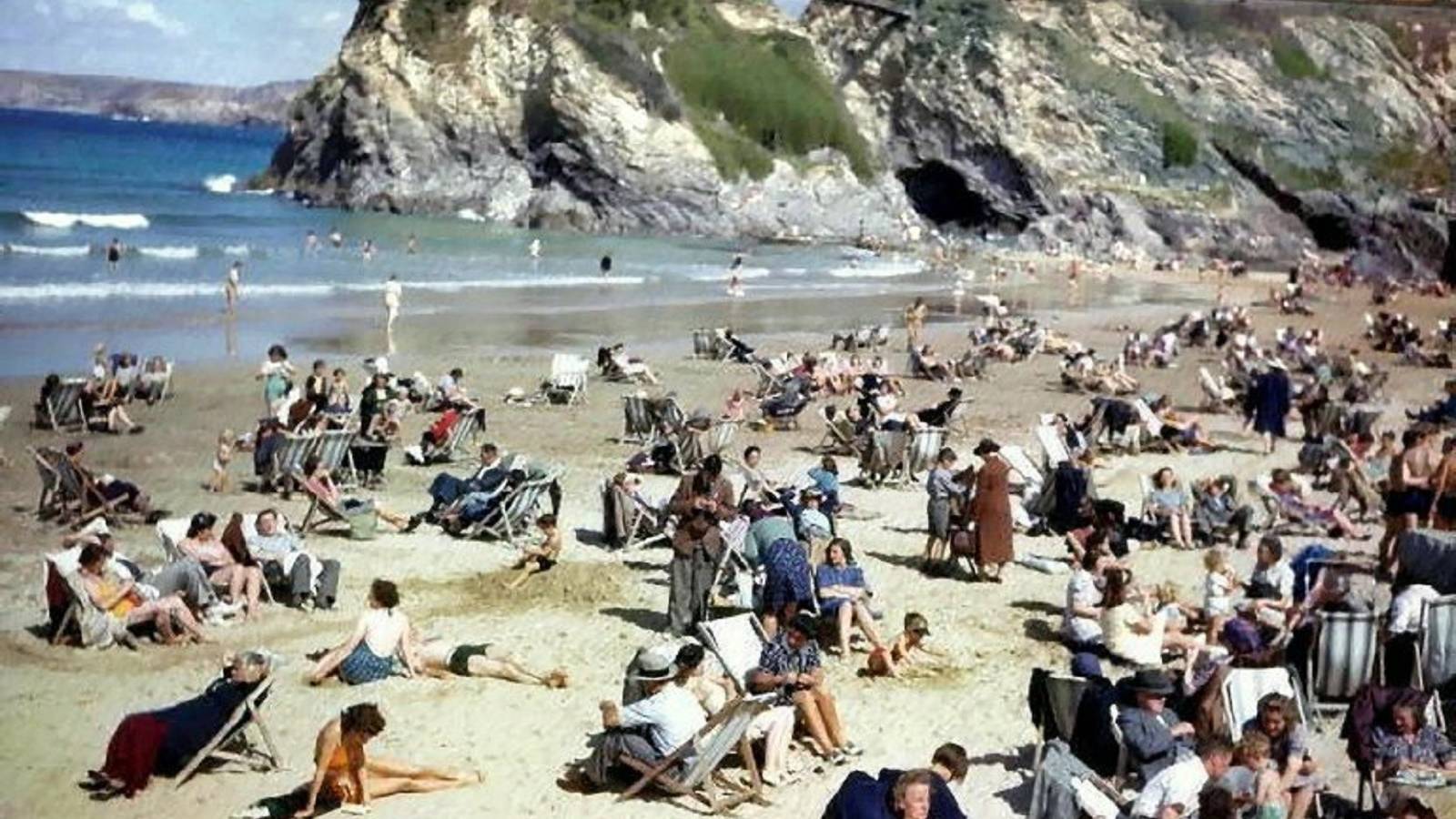 The best images of time travellers from throughout history