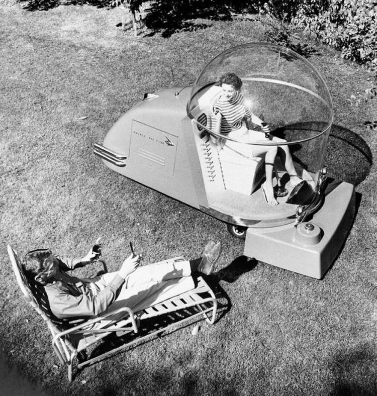 24 retro photos of old technology and simpler times
