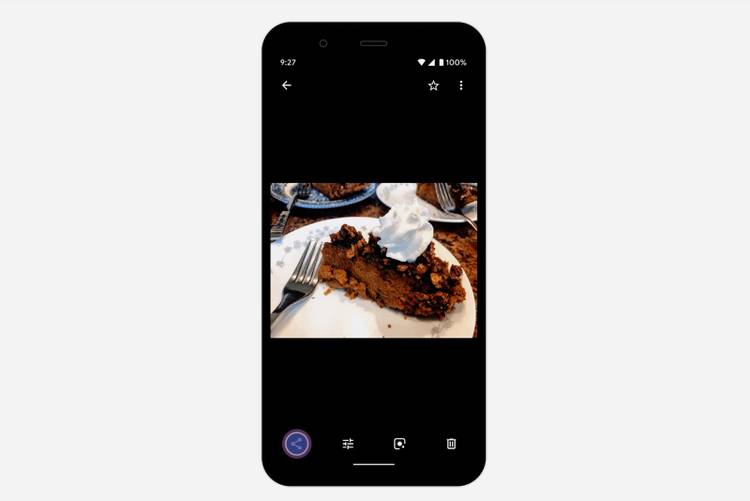 How to use Google Photos to start a private conversation