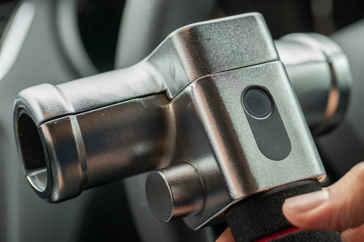 Halfords' steering wheel lock packs a fingerprint reader