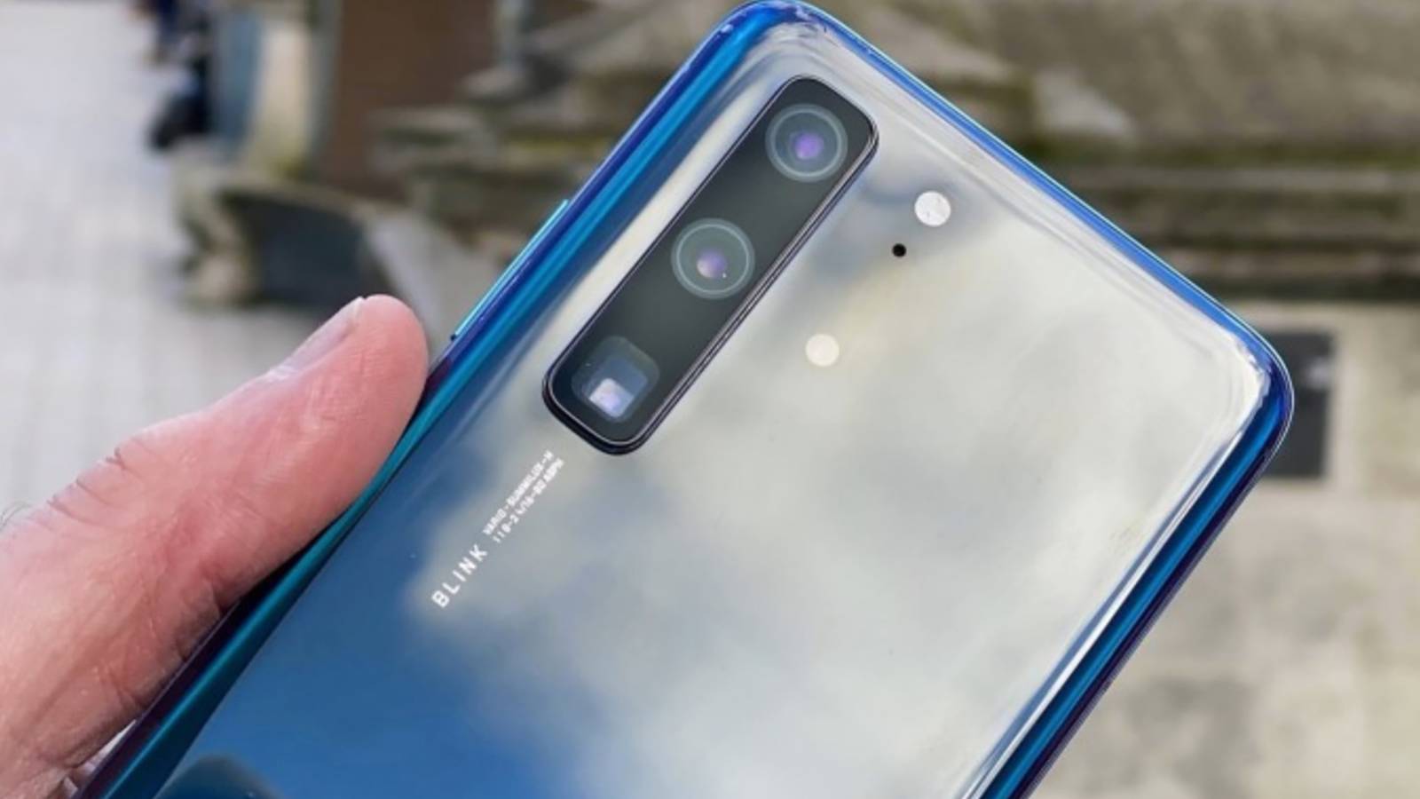Huawei P40 design revealed in hands-on images of prototype