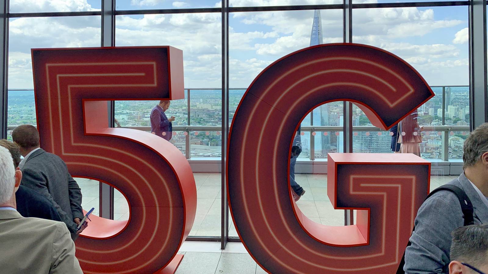 Why 5G coverage will quickly spread to more suburban and rural areas of ...