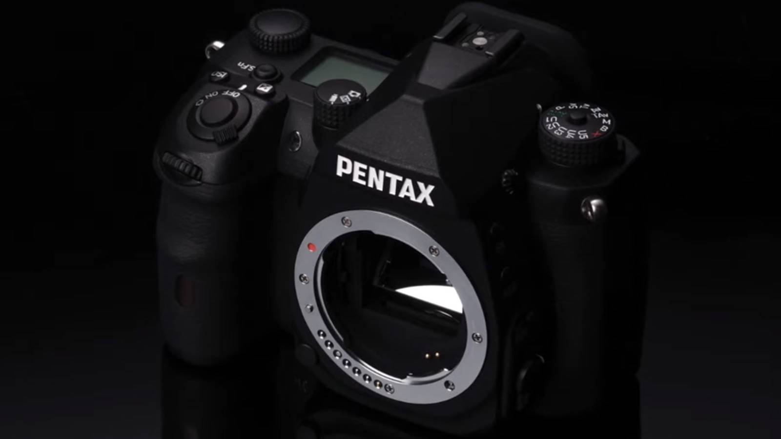 Pentax's 2020 flagship to feature huge viewfinder