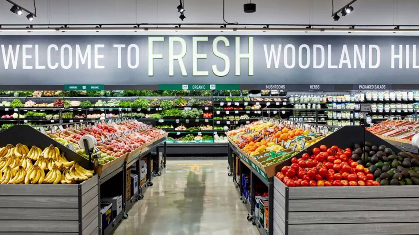 First Amazon Fresh store with smart Dash carts opens in LA