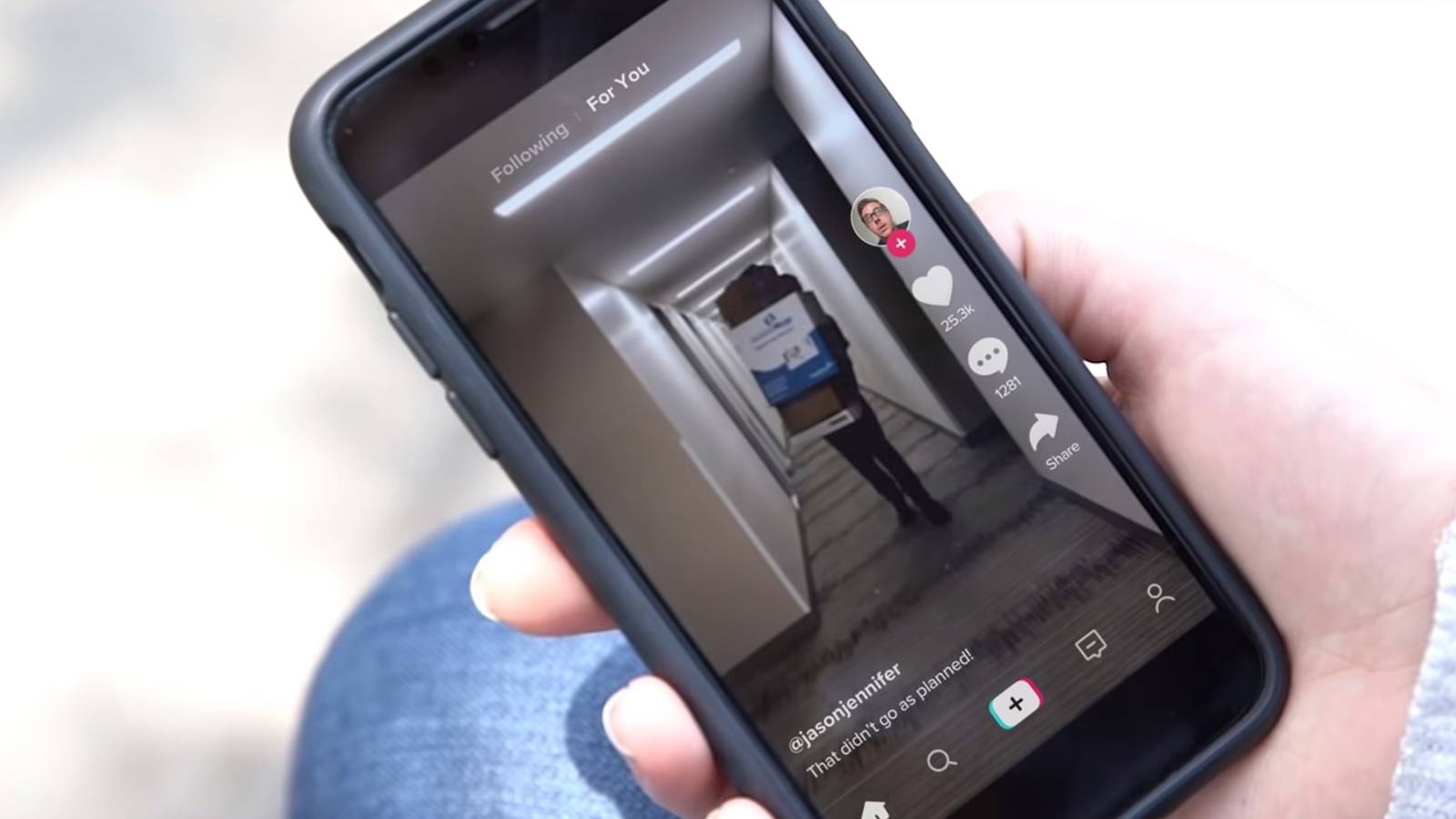 How to scroll on TikTok hands-free with voice commands