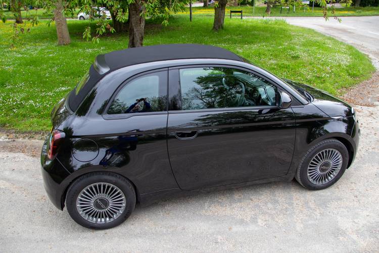 Fiat 500e review: Do electric cars get any cuter?