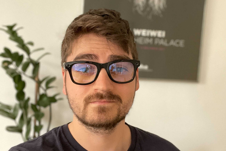 Facebook and Ray-Ban debut new smart glasses - Stories
