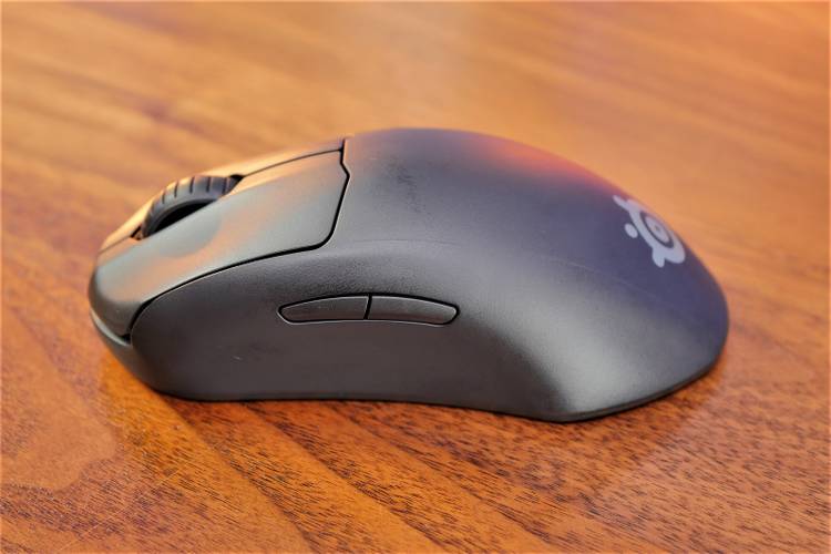 SteelSeries Prime Wireless gaming mouse review