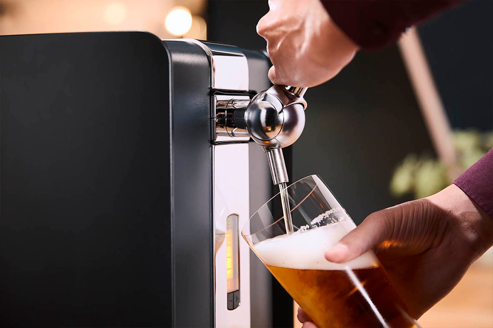 Save bis on a Beer Hawk PerfectDraft machines and kegs