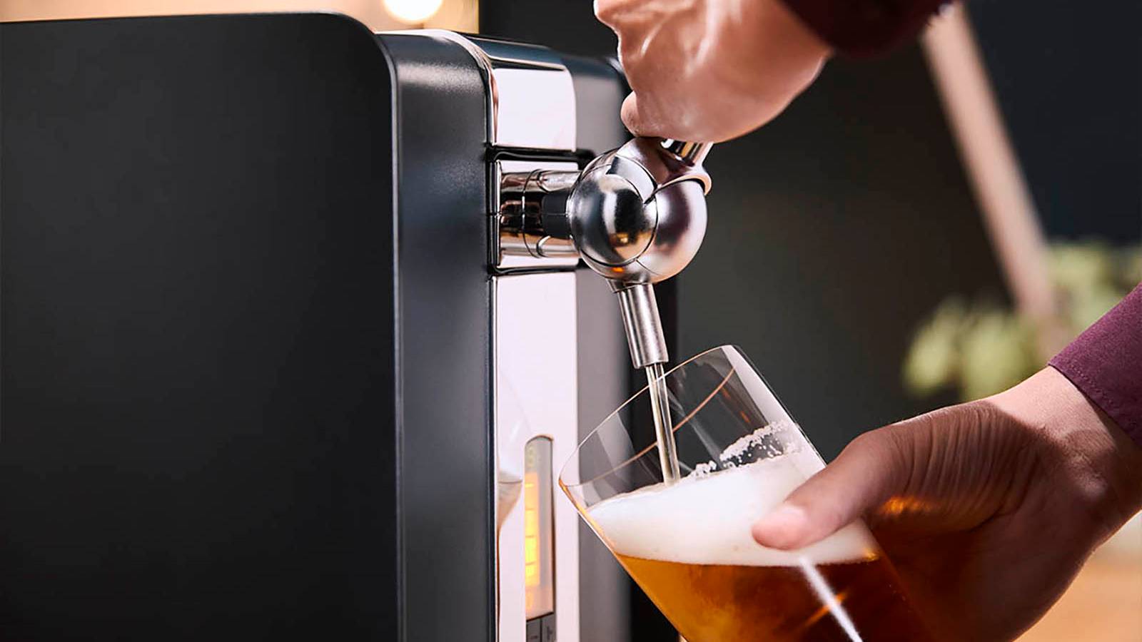 Save bis on a Beer Hawk PerfectDraft machines and kegs