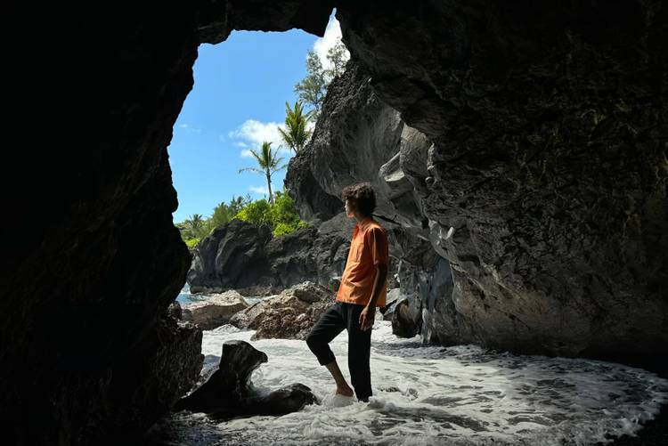 What is Apple Photonic Engine and how does it boost photos?