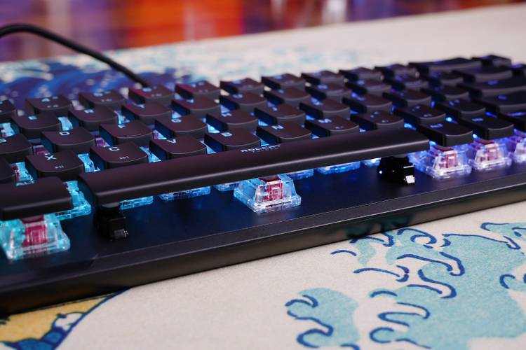 Roccat Vulcan II Mini keyboard review