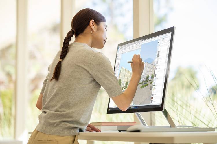Microsoft Surface Studio 2+ vs Surface Studio 2: What's new?