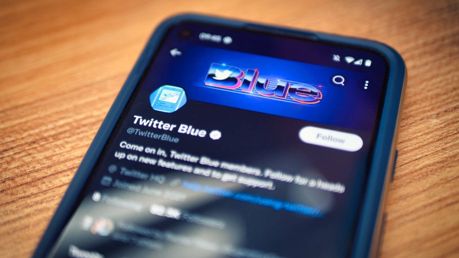 Here's how Twitter Blue's 'half ads' feature works (and how it doesn't)
