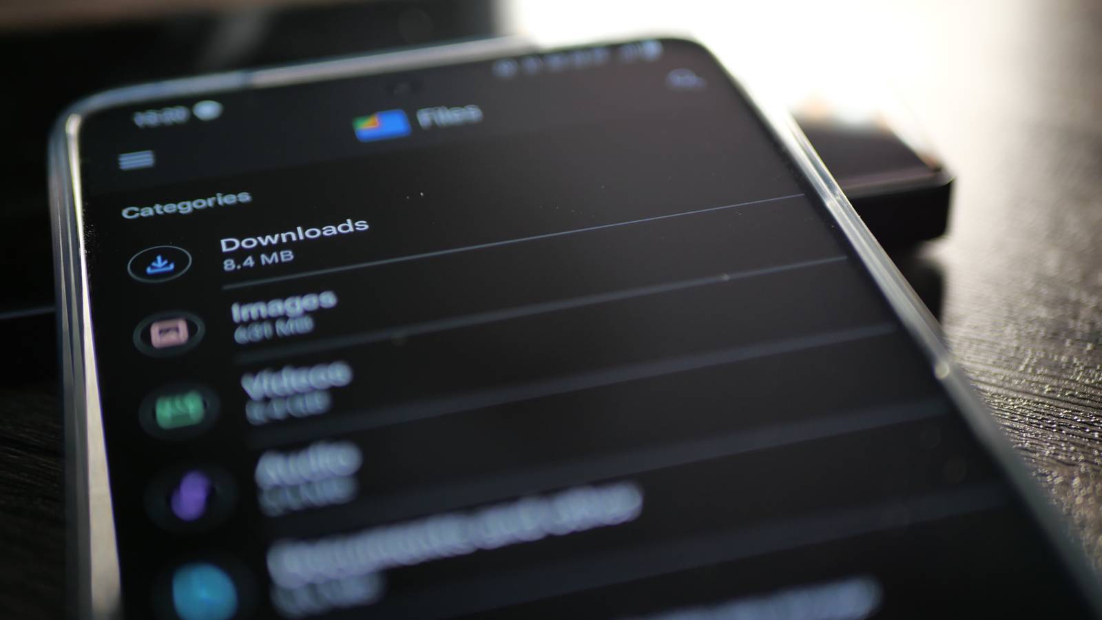 How to get to the downloads folder on an Android phone