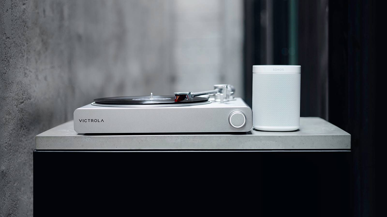 This is the first Sonos-certified wireless vinyl deck