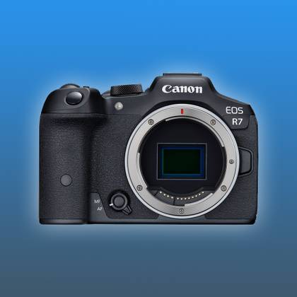 Canon EOS R8 vs R7: Which camera should you pick?