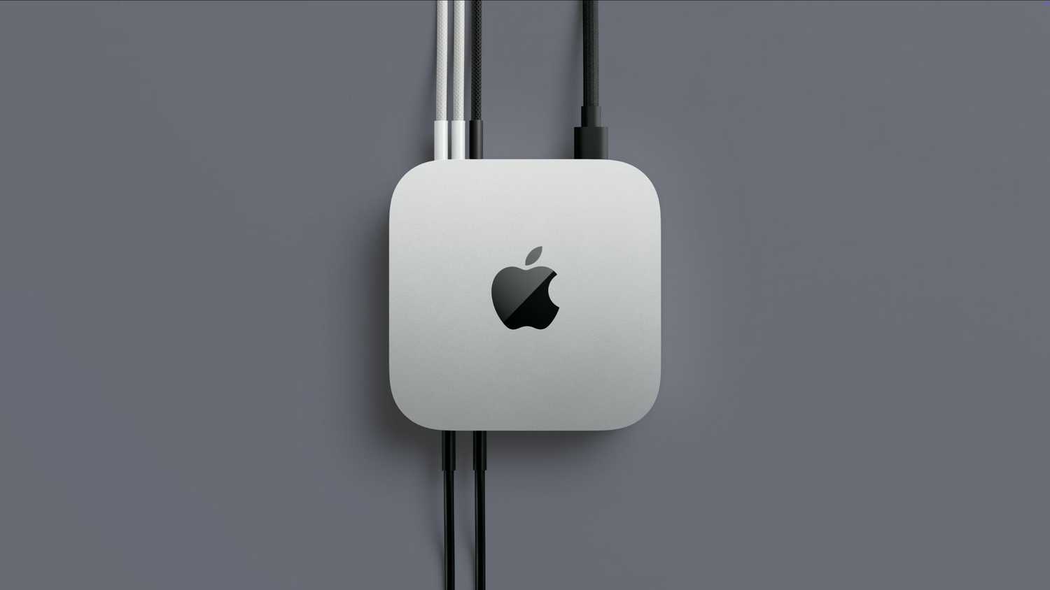 Yes, the M4 Mac mini's power button is on the bottom