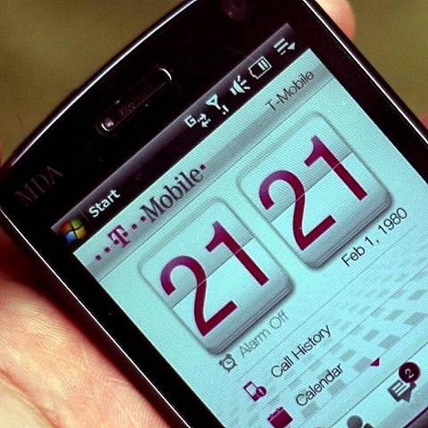 T-Mobile MDA Compact IV mobile phone