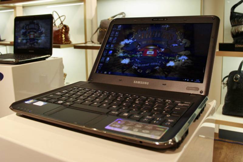 Samsung X120 notebook