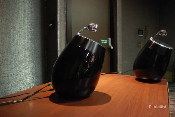Philips Fidelio SoundSphere DS9800 with AirPlay hands-on