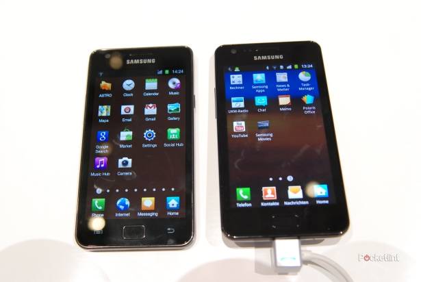 Samsung Galaxy R pictures and hands-on