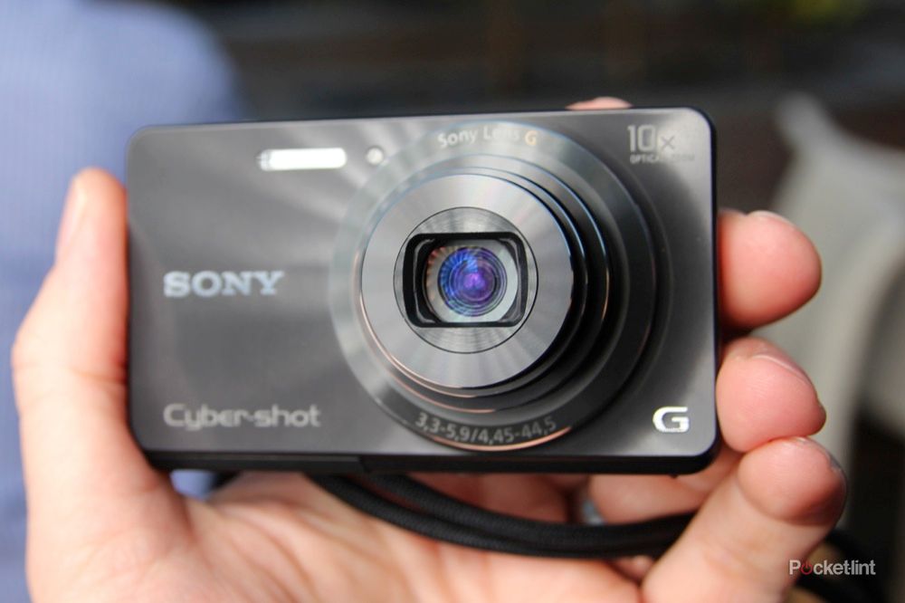 Sony Cyber-shot W690 pictures and hands-on
