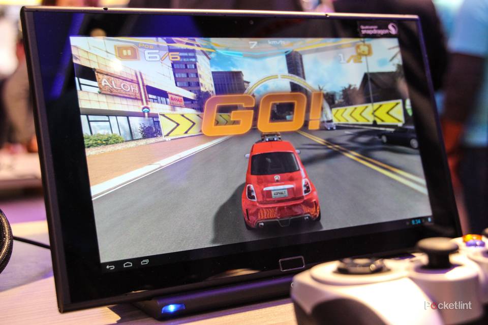 Qualcomm Snapdragon 800 prototype tablet pictures and hands-on