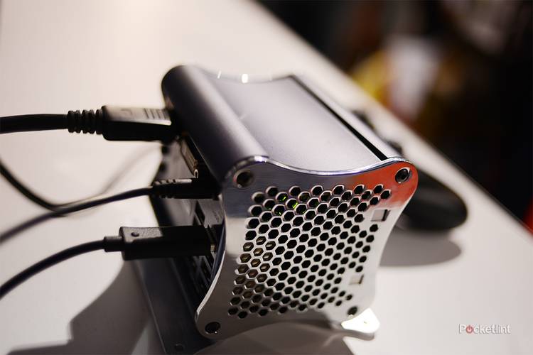 Xi3 'Steambox' modular computer pictures and hands-on