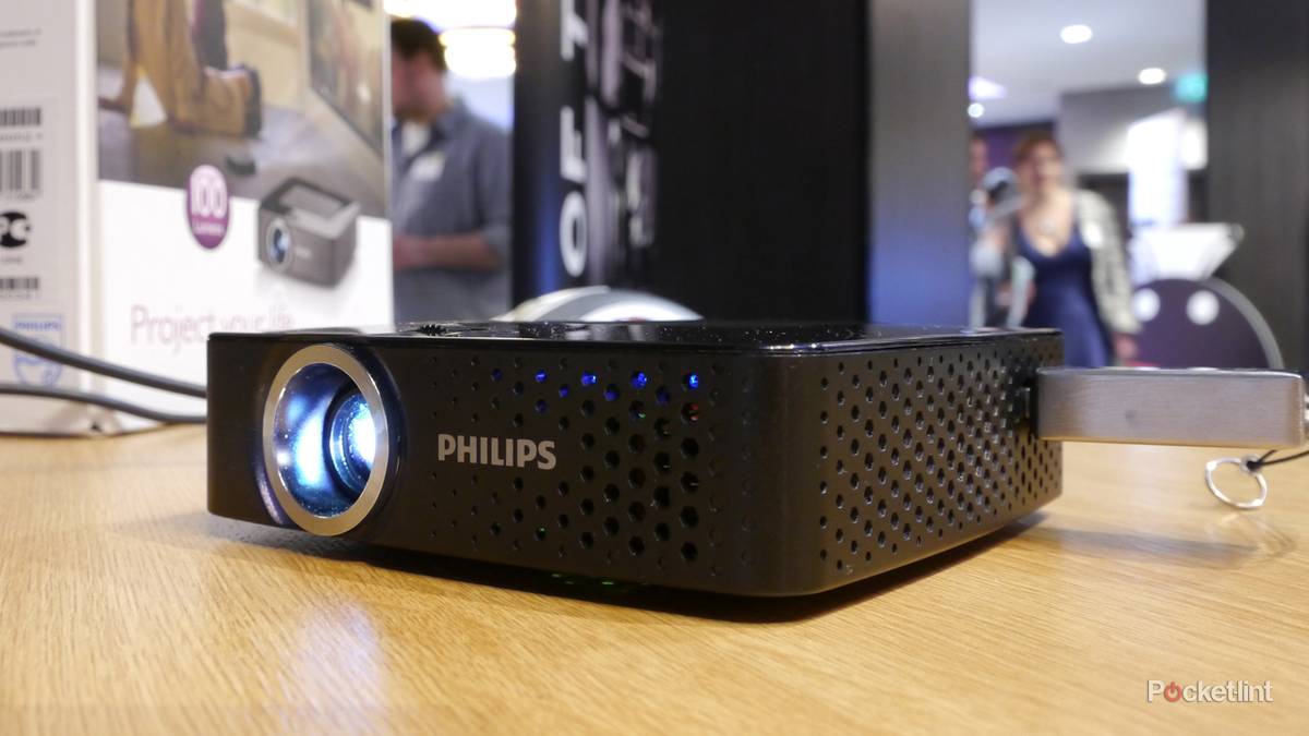 Philips PicoPix PPX 3610 projector lets you ditch the PC, runs Android