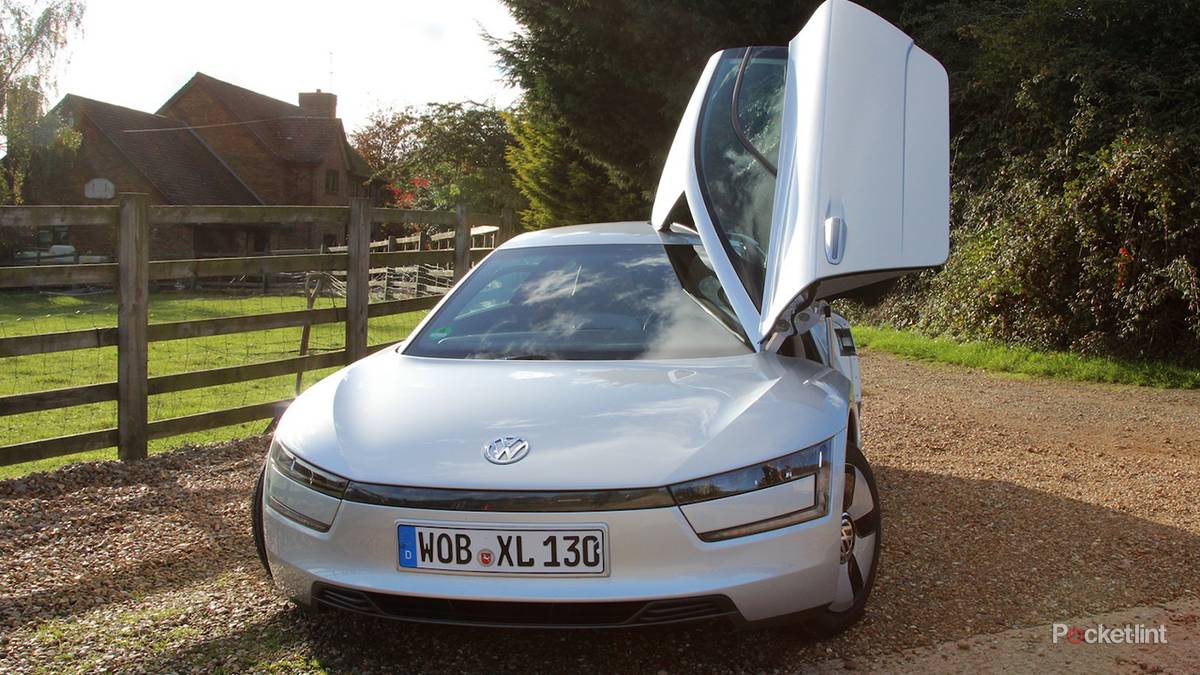 Hands-On: Volkswagen XL1 review