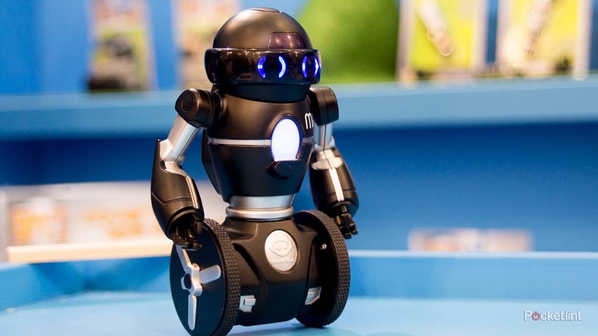 Hands-on: WowWee MiP balancing robot review (video)
