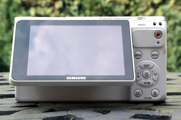 Samsung NX Mini review