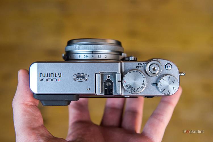 Fujifilm X100T review: Naughty but niche