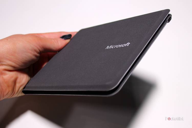 Microsoft Universal Foldable Keyboard hands-on: Portable productivity