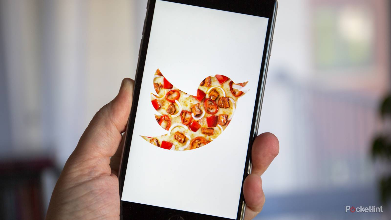 Fancy a tweet-a-pizza? That'll soon be a thing thanks to Domino's