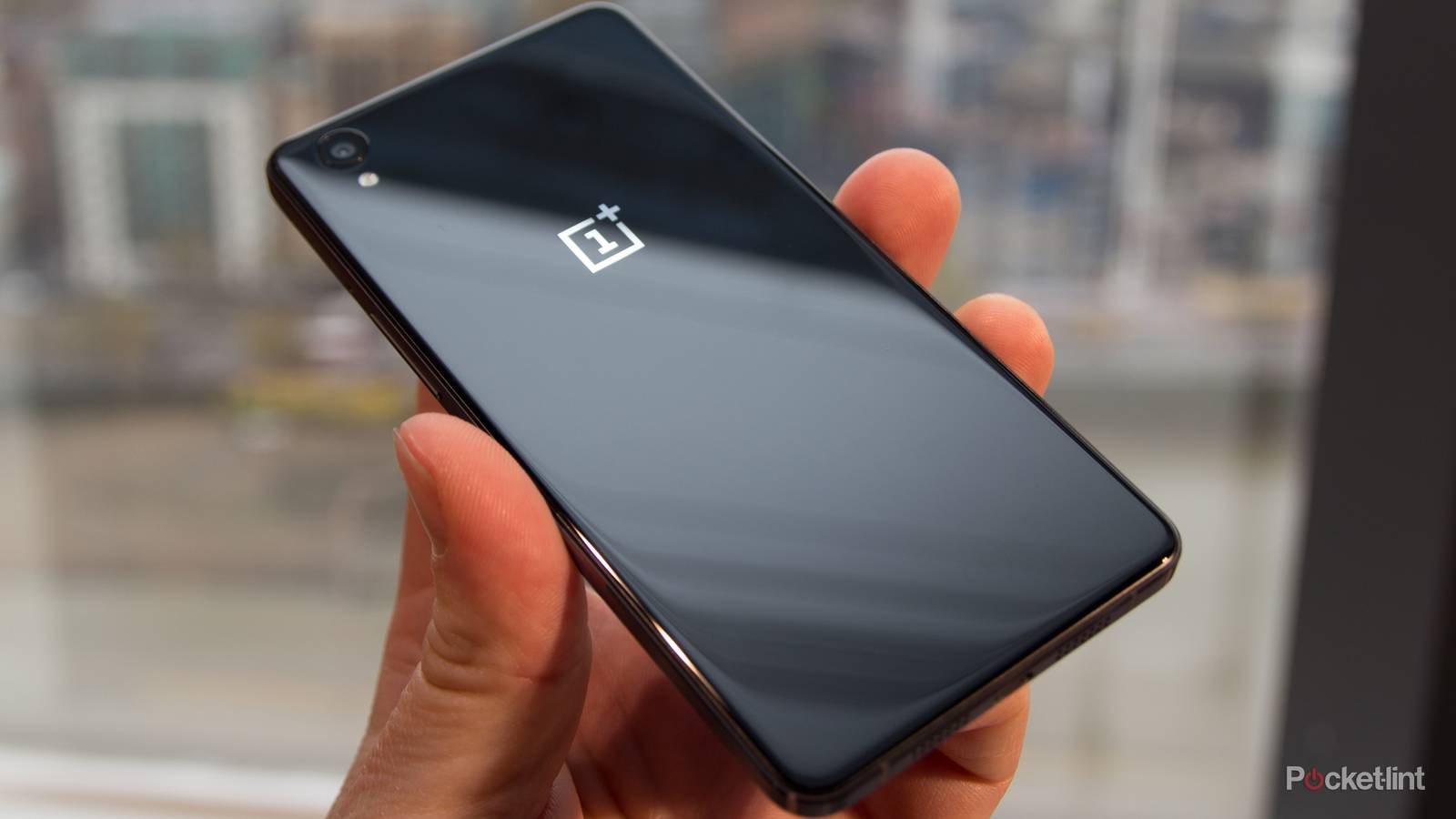 OnePlus 2 or OnePlus X hand delivered within an hour or it's free