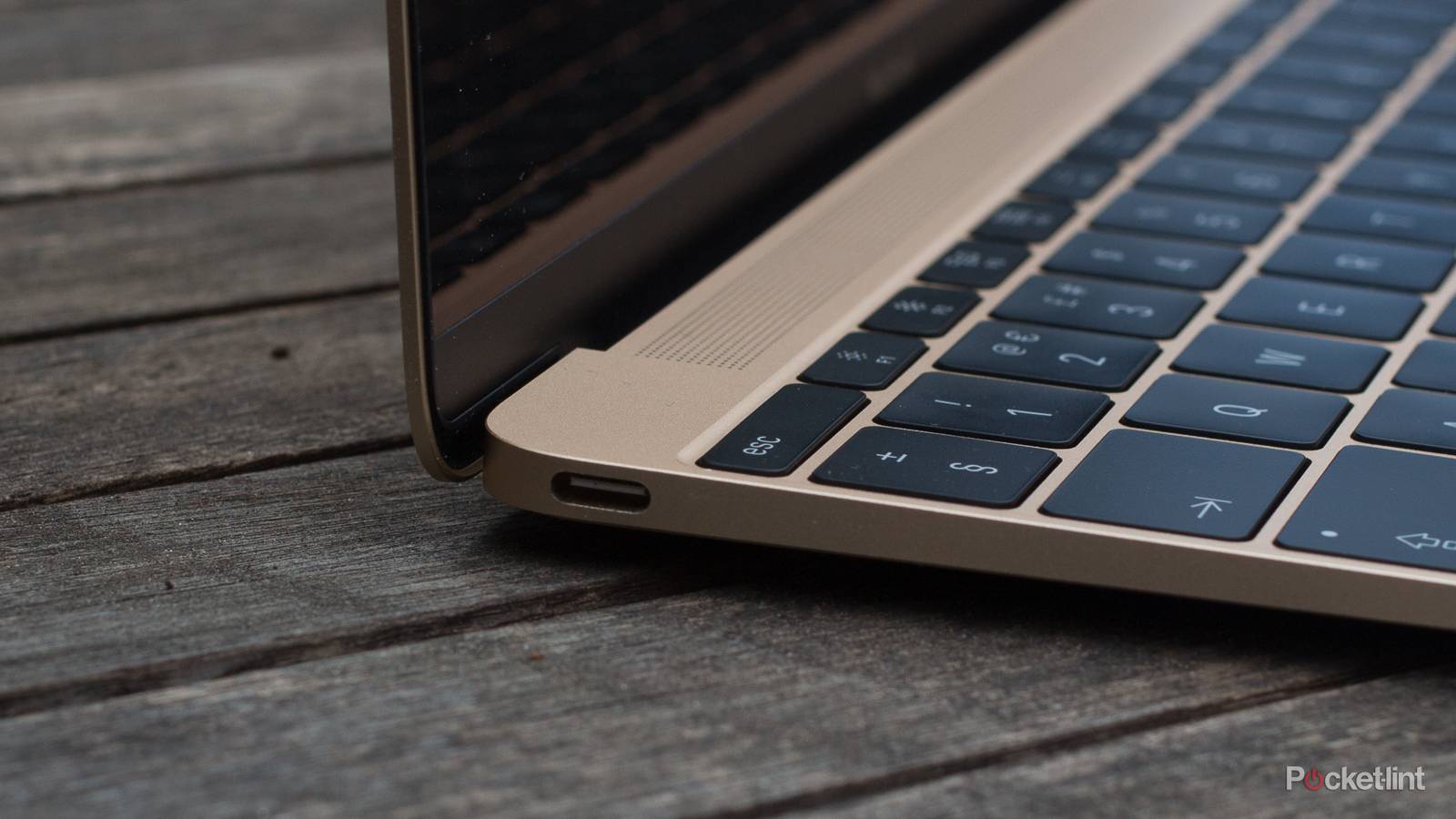 Apple 12-inch MacBook (2016) spotted, Intel Skylake expected soon